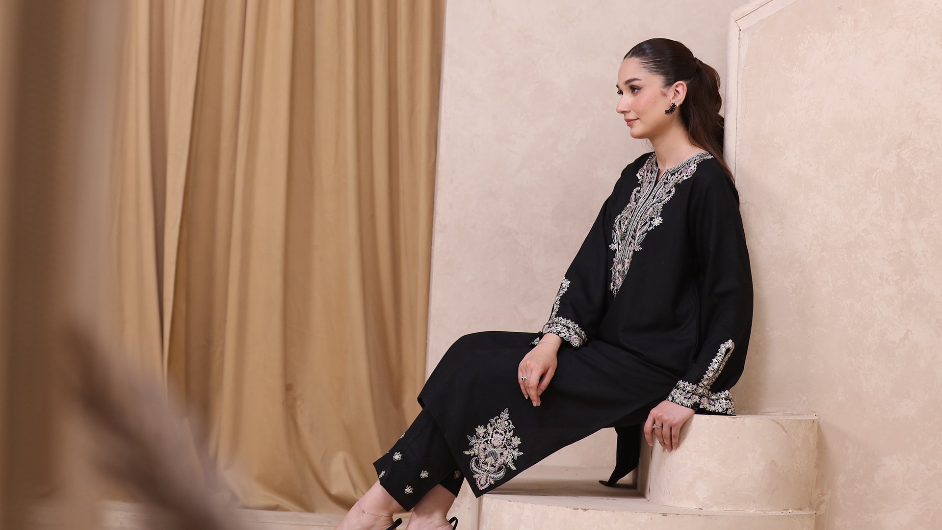 Amarbel Clothing - Women's Ethnic Wear